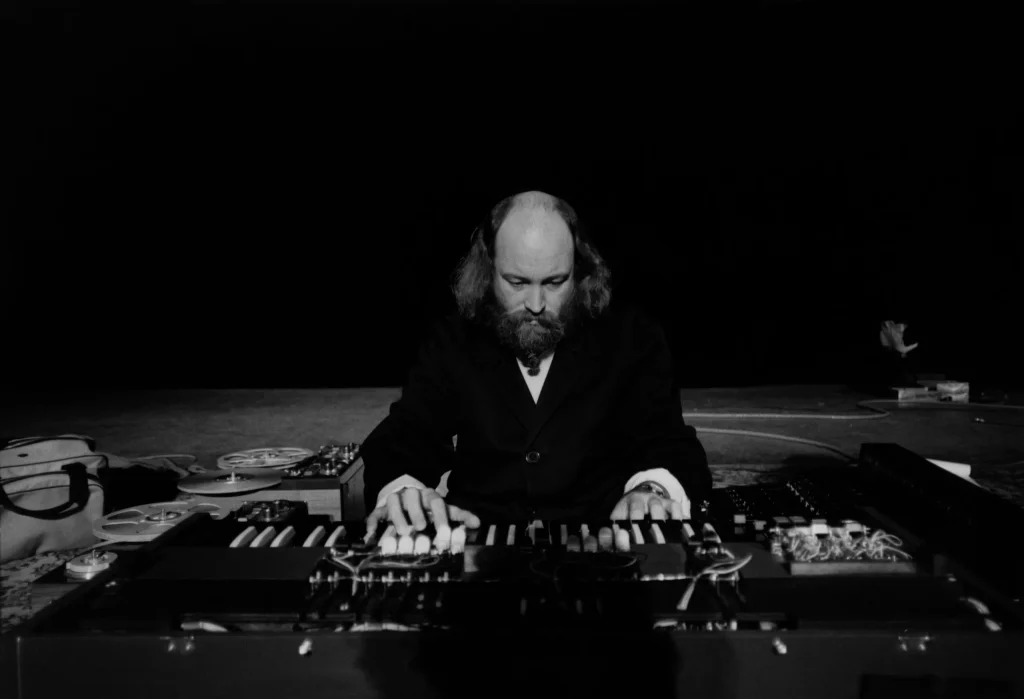 É já esta sexta-feira. Terry Riley celebrado no Theatro Circo de Braga ...
