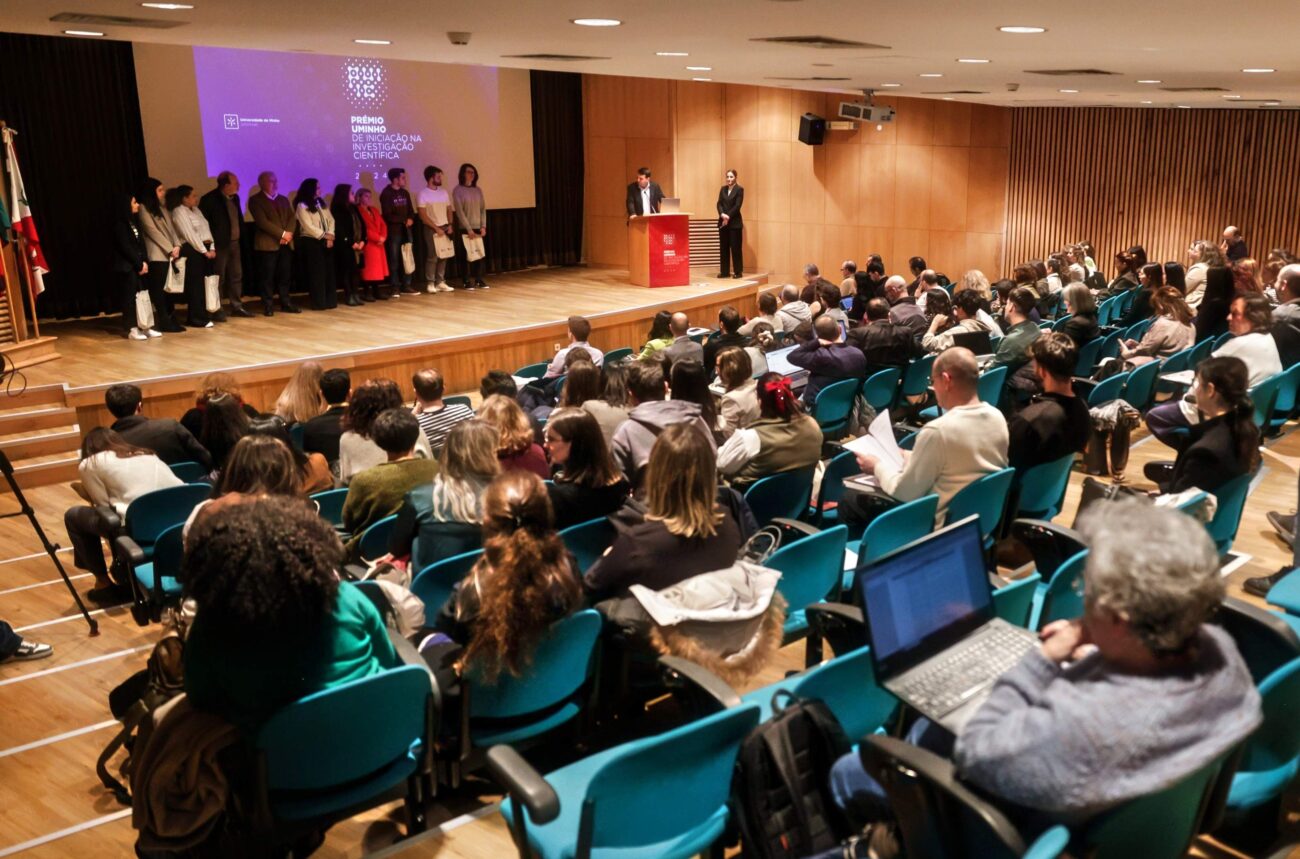 Prémio UMinho de Iniciação na Investigação Científica 2025 é entregue ...