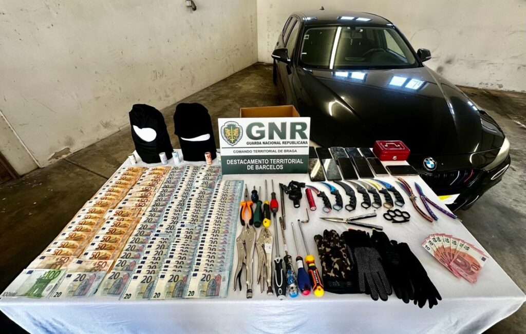 GNR detém em Barcelos nove homens suspeitos de furtos em 15 lares de ...