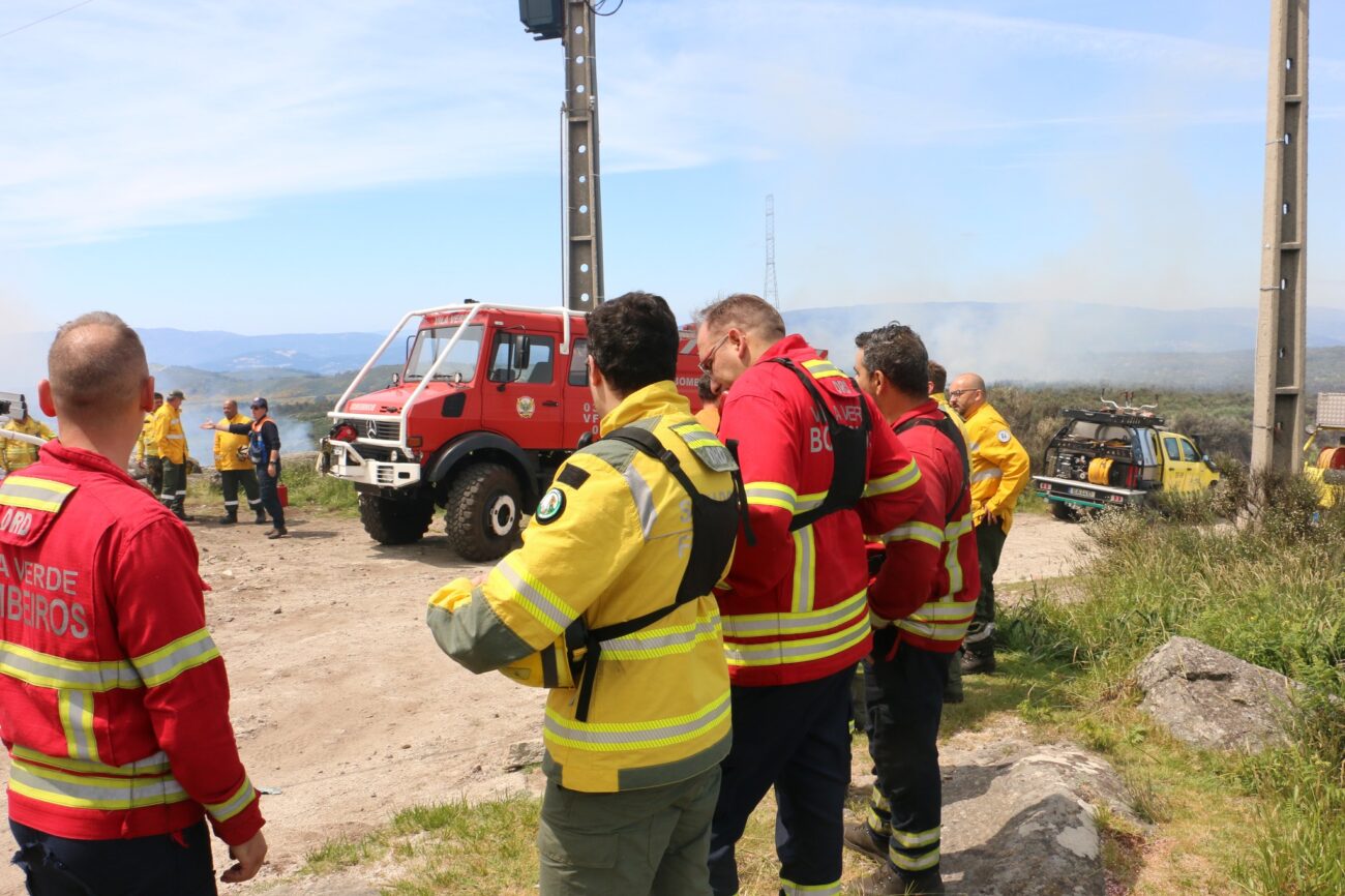 Fogos. Fase Delta arranca com mais de 3000 operacionais e reforço até ...
