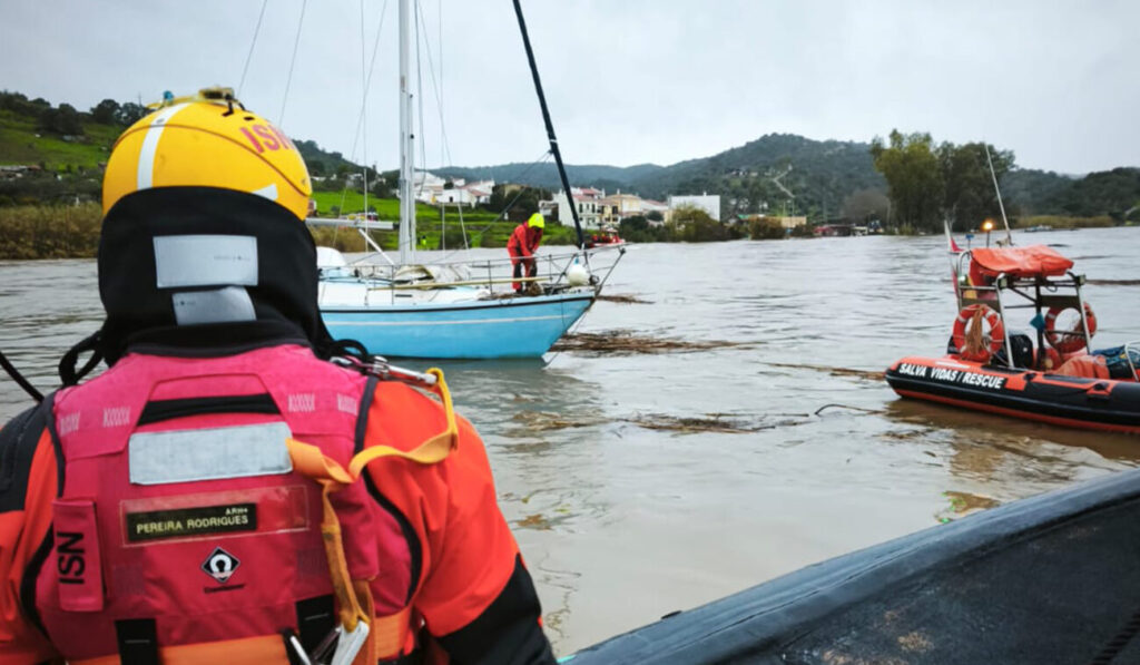 Proteção Civil alerta para elevado risco de cheias em rios de norte a ...